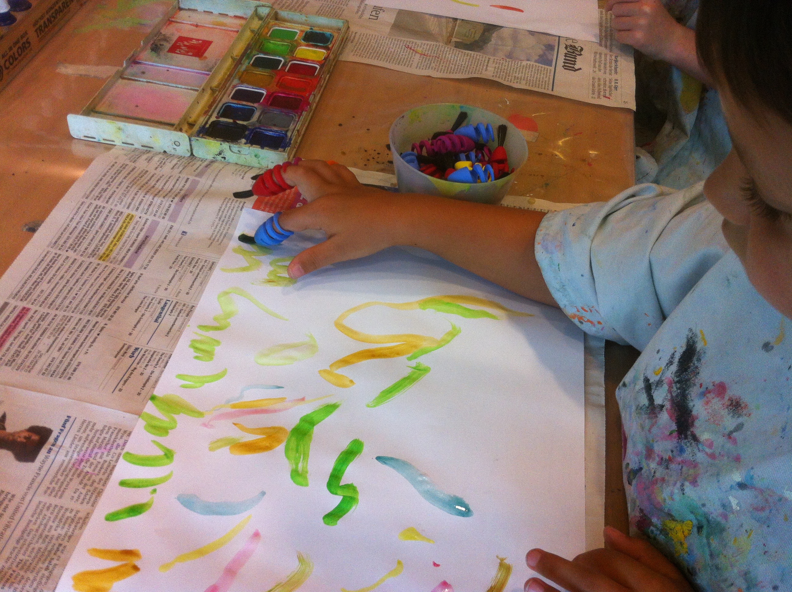 Malen mit Musik / Painting with music – Homeschooling in der Schweiz