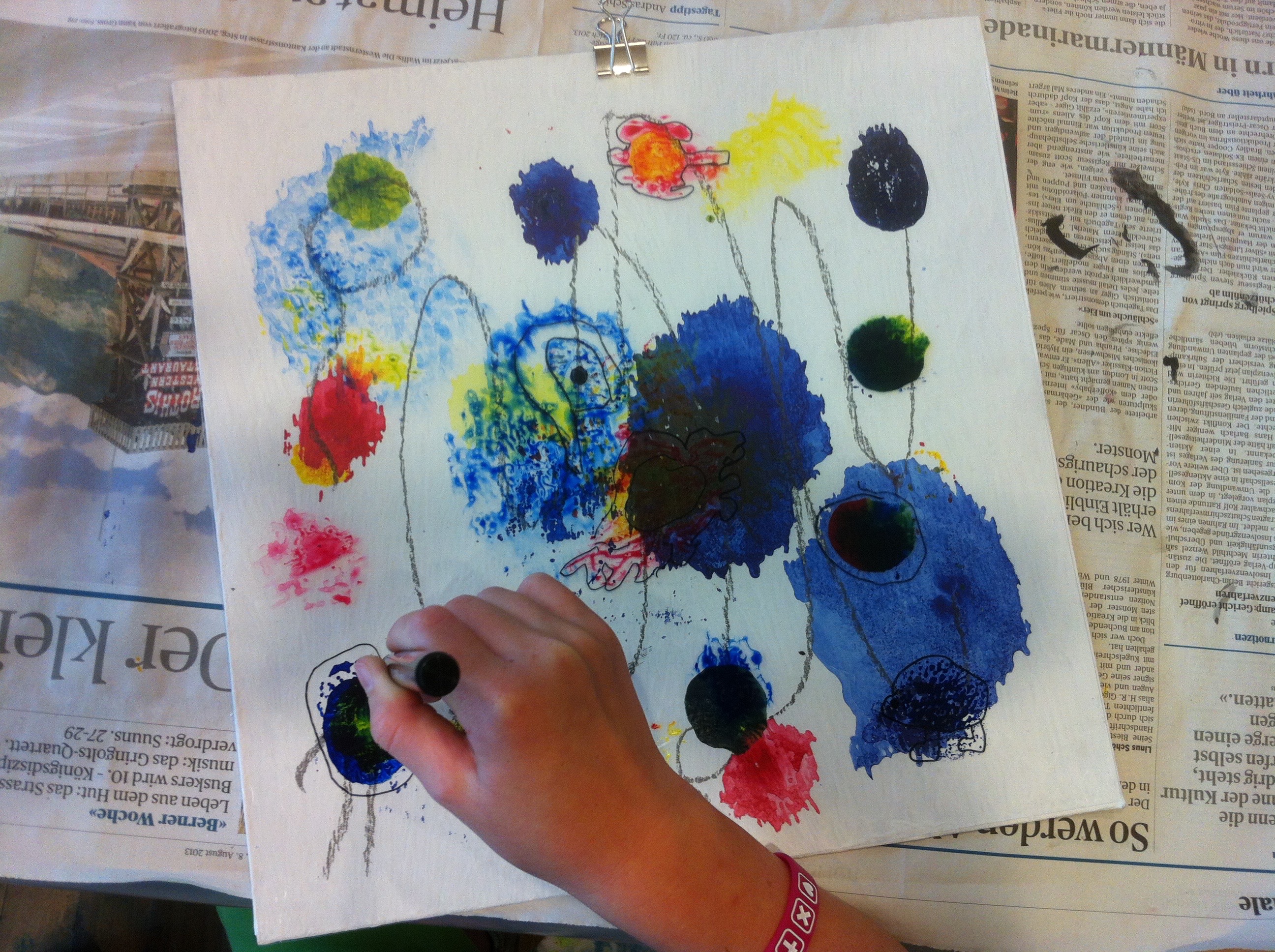 Malen mit Musik / Painting with music – Homeschooling in der Schweiz